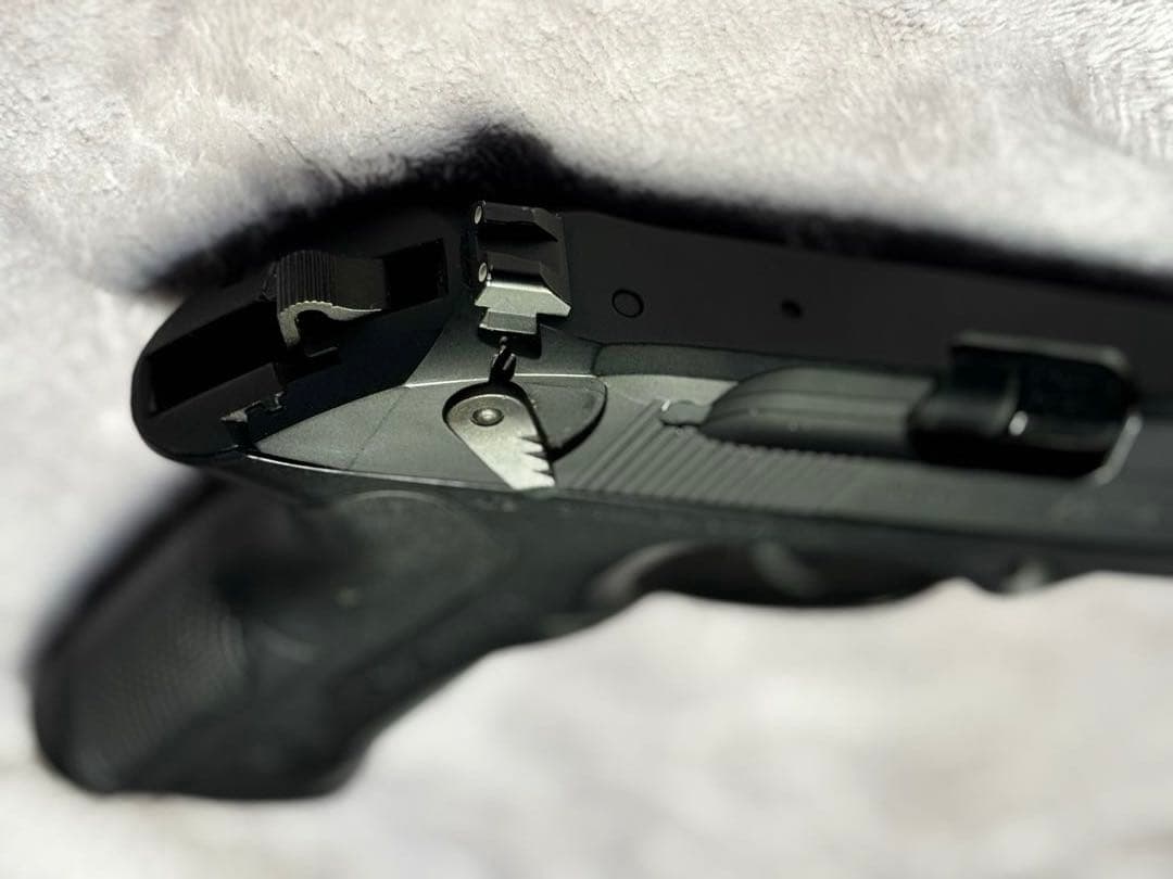 東京マルイ TOKYO MARUI Px4 ガスブローバックガン　対象18歳以上