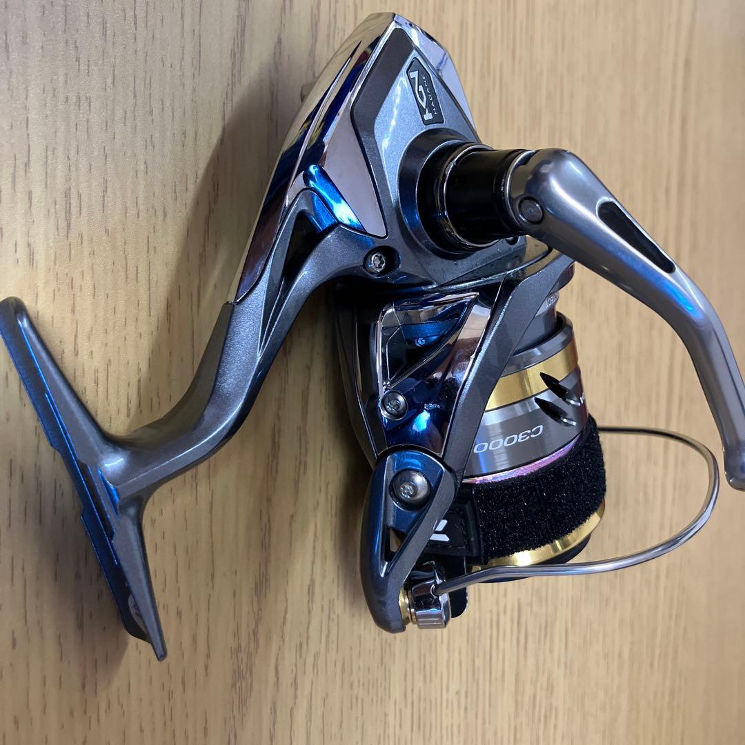 SHIMANO ULTEGRA C3000HG リール