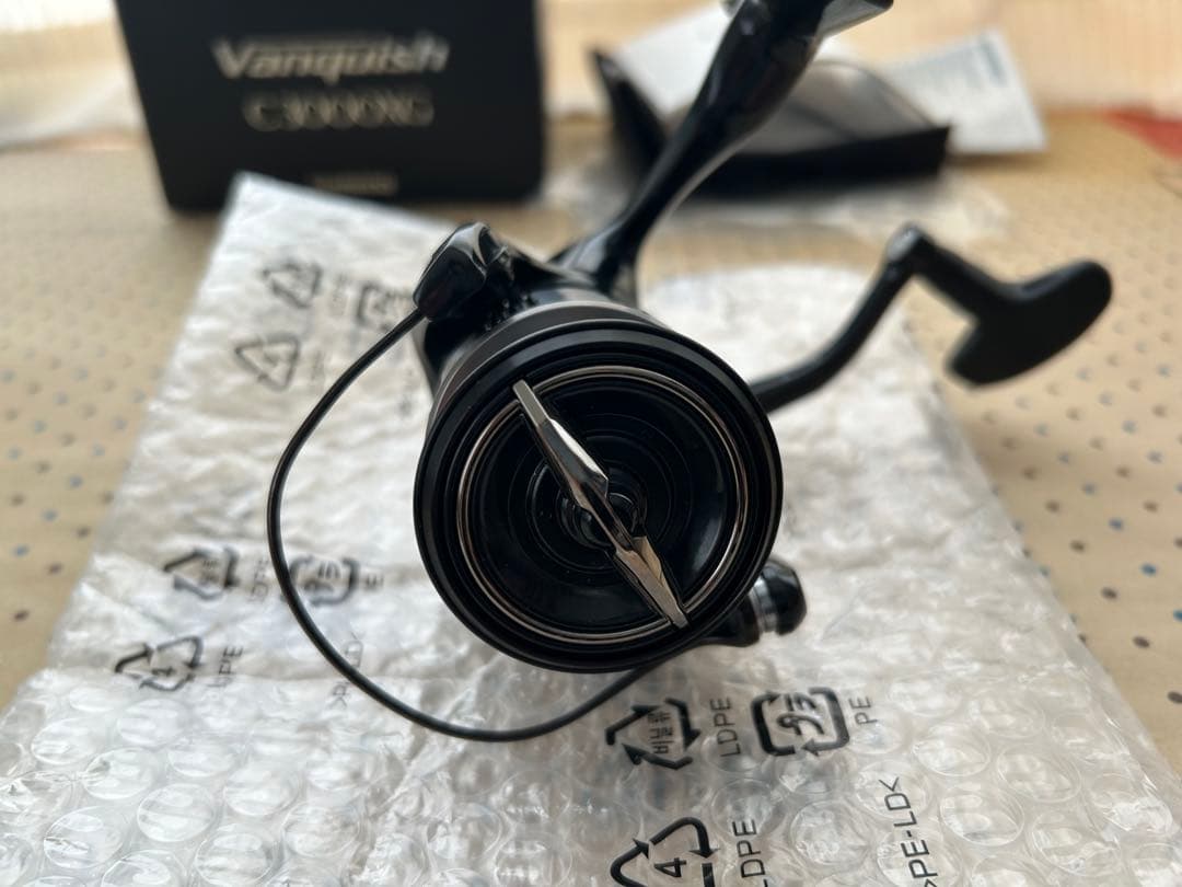 SHIMANO Vanquish C3000XG スピニングリール
