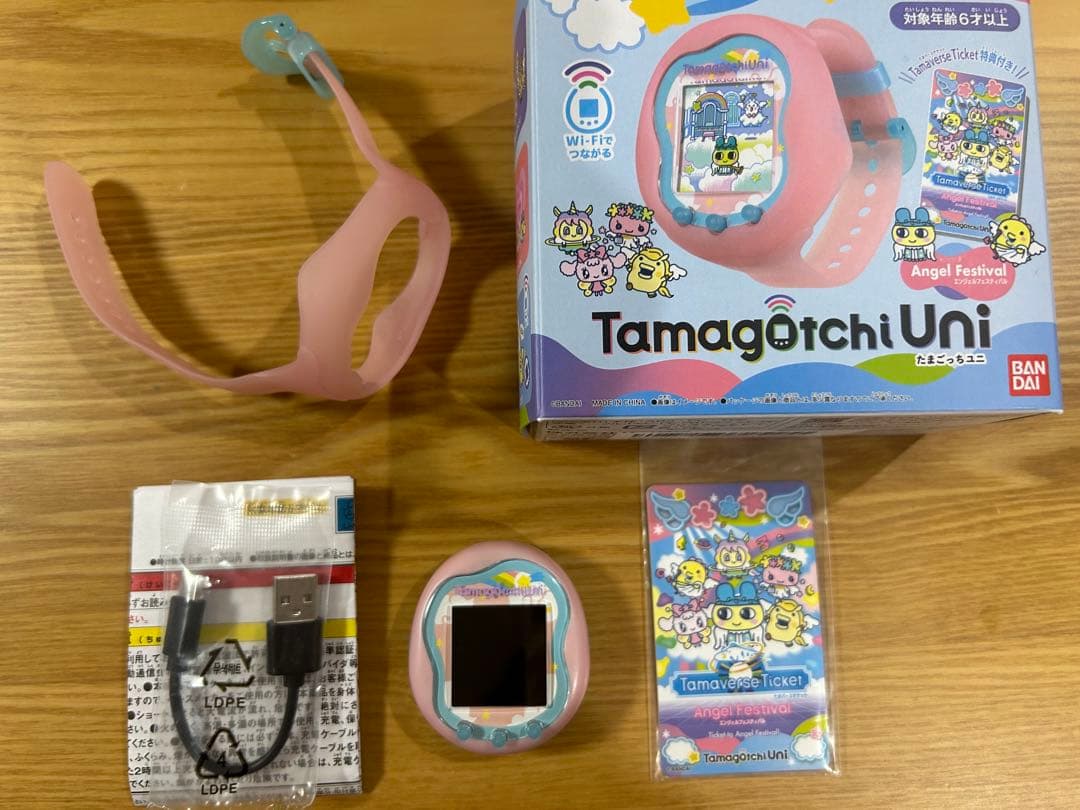 バンダイ Tamagotchi Uni エンジェルバージョン
