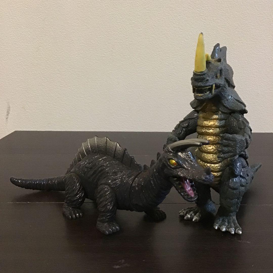 バンダイ　帰ってきたウルトラマン　怪獣12体セット　ソフビ