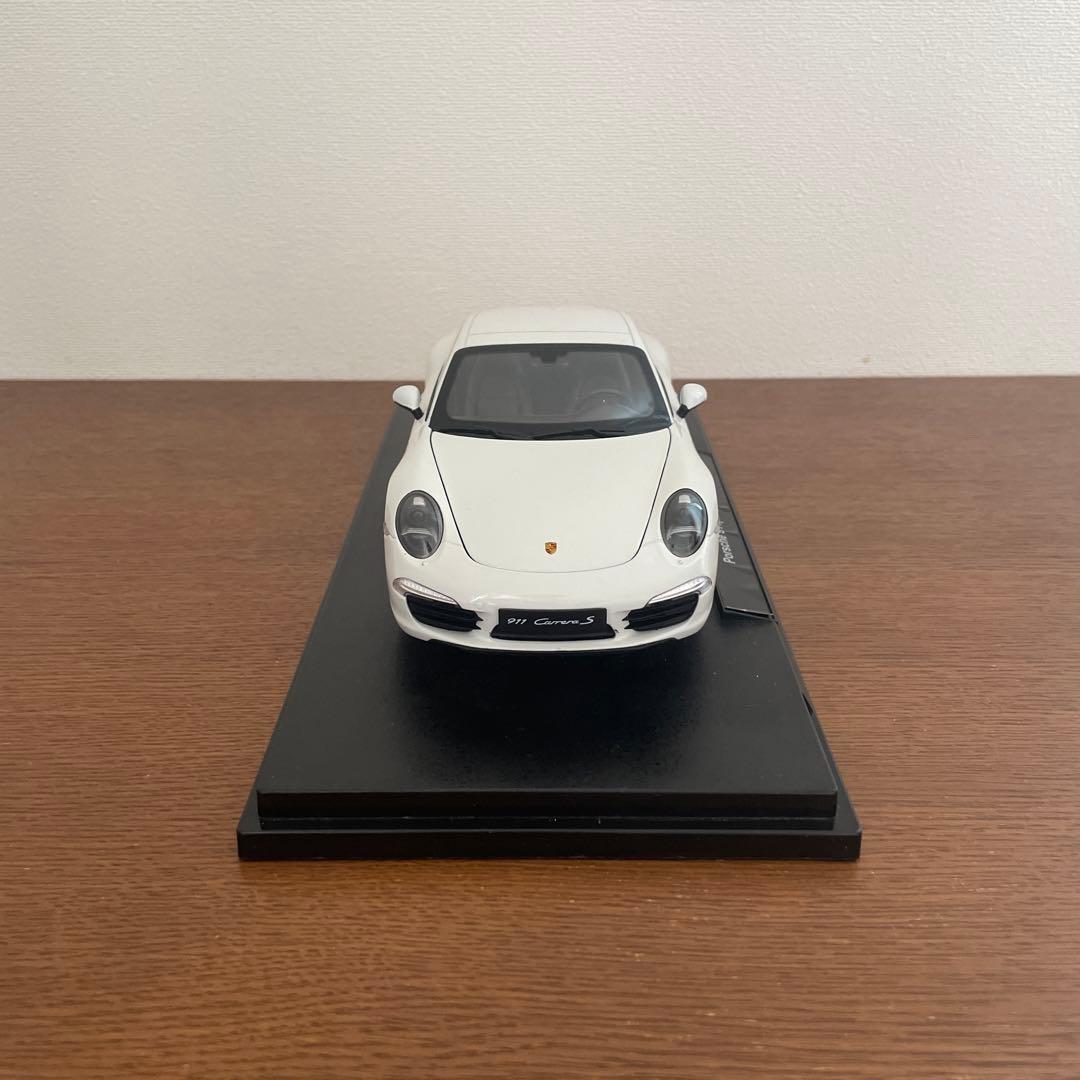 Welly NEX 1/18 ポルシェ 911 carrera s ホワイト