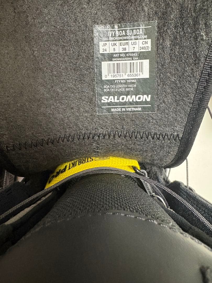 早く売りたいですスノボーブーツSalomon IVY 24cm ブラック