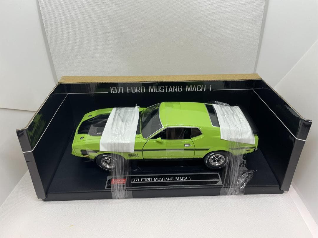 105-008 サンスター 1/18 フォード マスタング 1971 Mach1