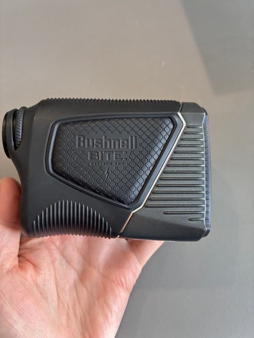Bushnell Pro XE ブッシュネル ゴルフ距離計 ピンシーカー