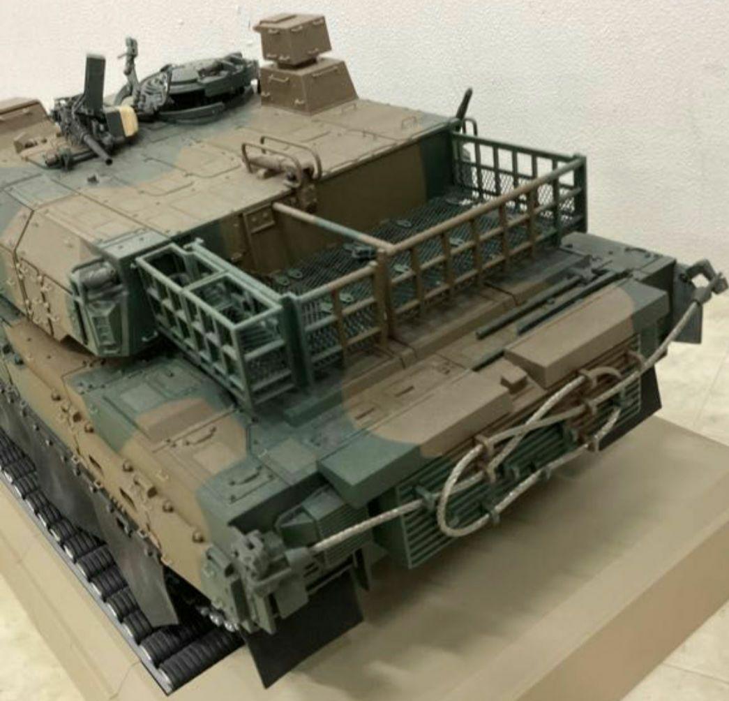 アシェット　陸上自衛隊10式戦車　1/16スケール　中古現状