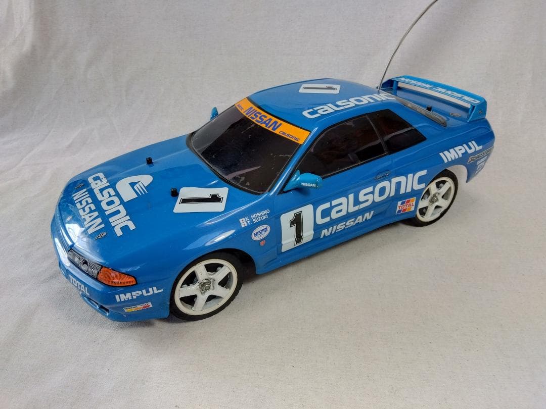 タミヤ　1/10ラジコンカー　カルソニックスカイライン　GT-R　R32