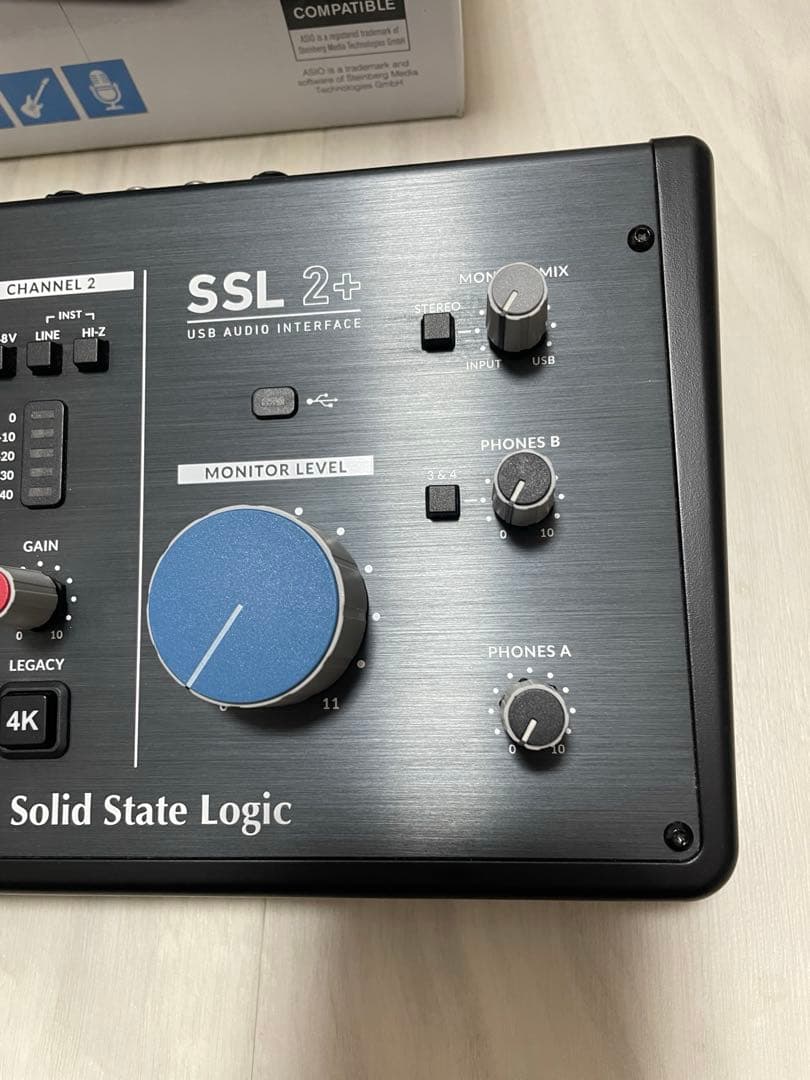 Solid State Logic SSL 2+ オーディオインターフェイス