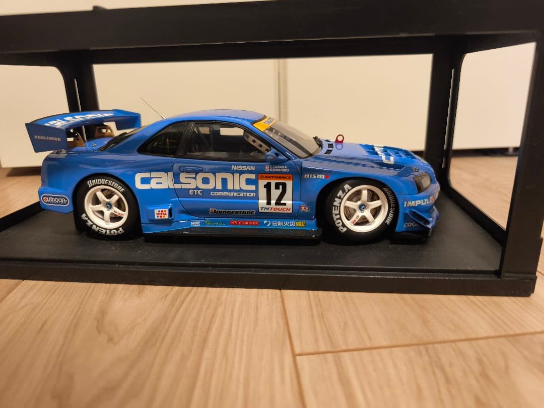 オートアート1/18 JGTC 2002 カルソニック スカイライン