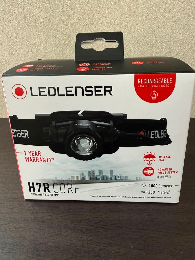 【新品・未使用】LEDLENSER H7R CORE ヘッドランプ