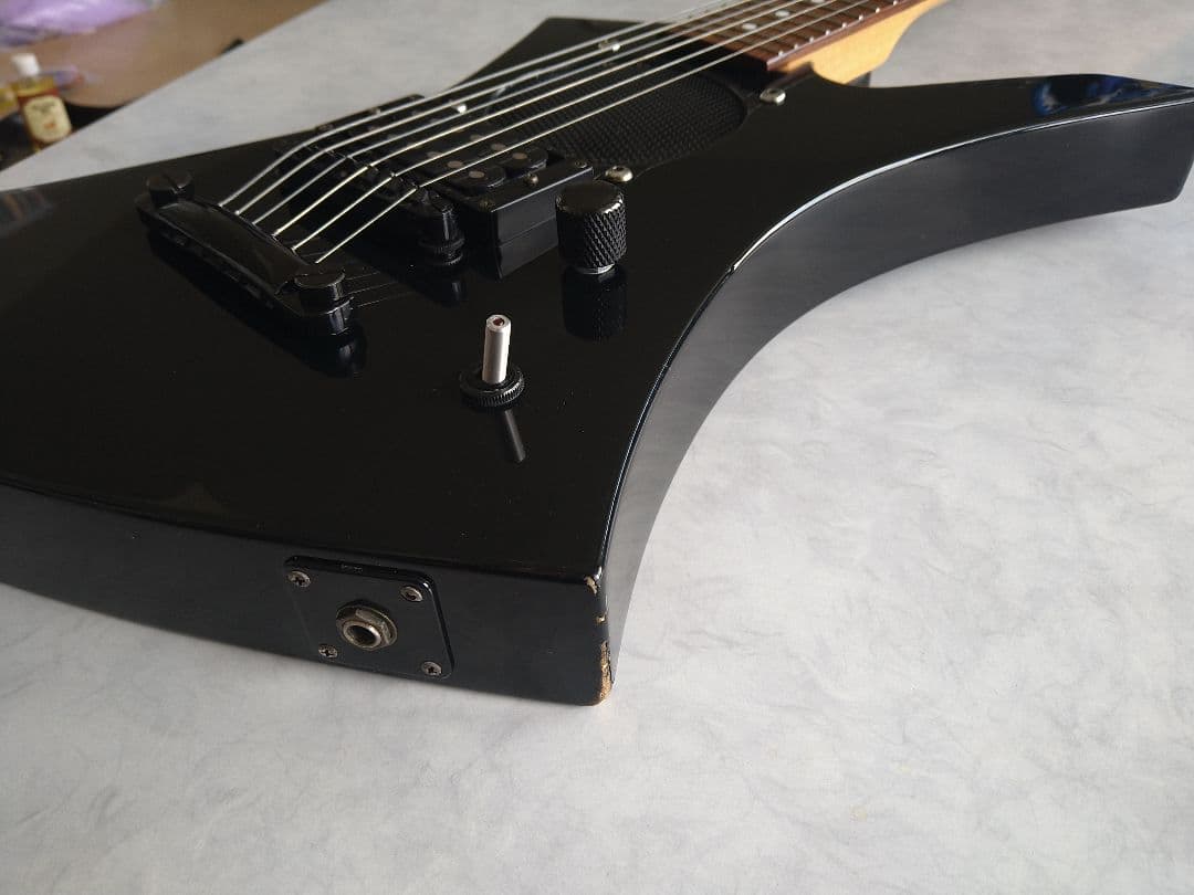 JACKSON/CHARVEL アンプ内蔵ギター