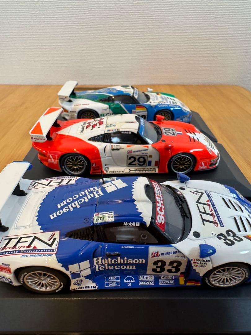 【MINICHAMPS】３台セットPorsche GT1 #28/29/33