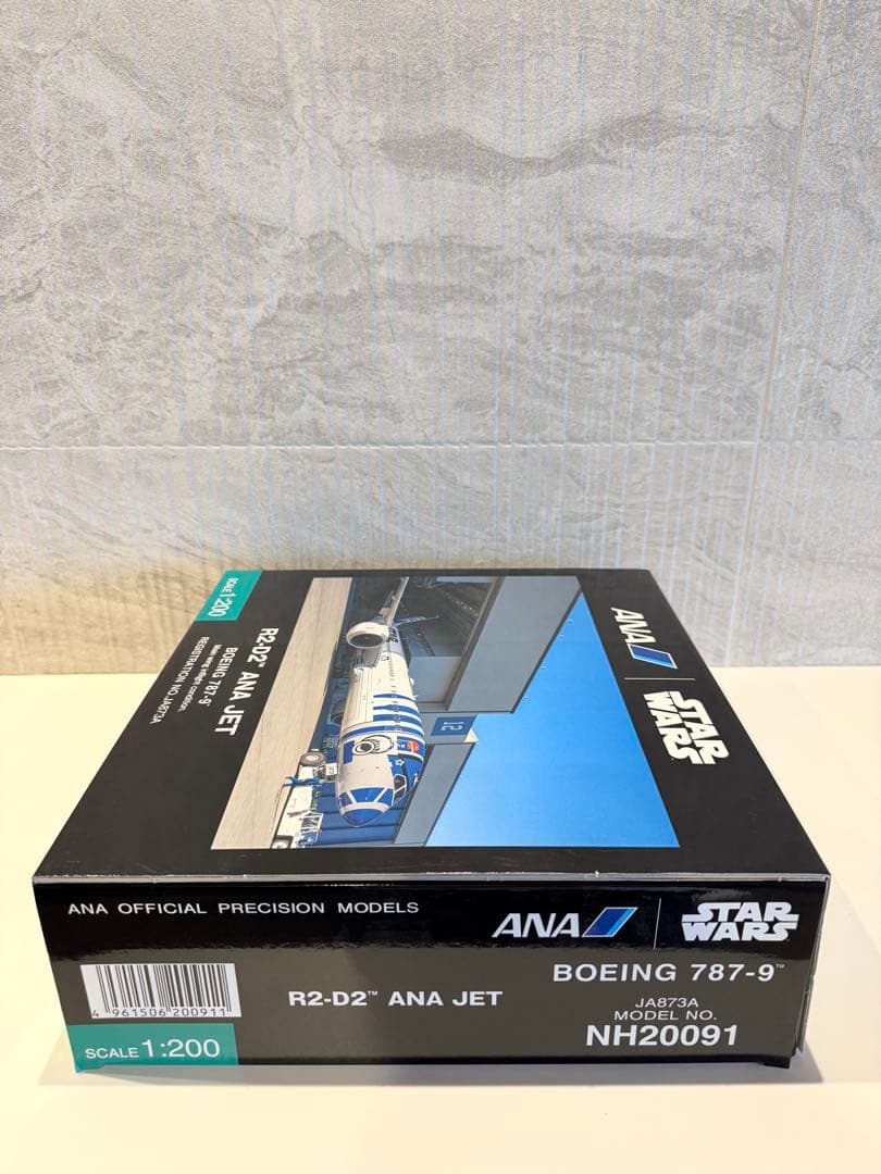 【新品未開封】全日空商事 1/200 B787-9 R2-D2 ANA JET