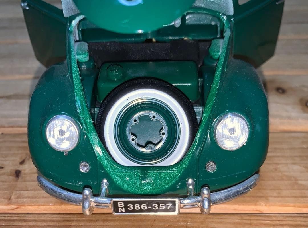 ミニカー　1/18　VW　フォルクスワーゲン　ビートル　1951　グリーン