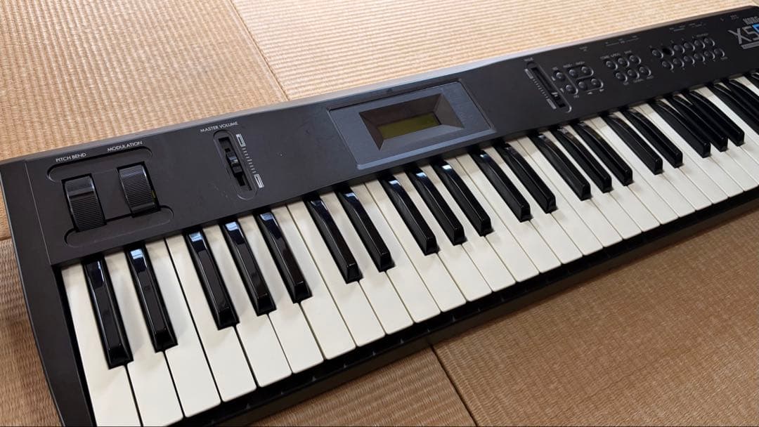 KORG X5D シンセサイザー