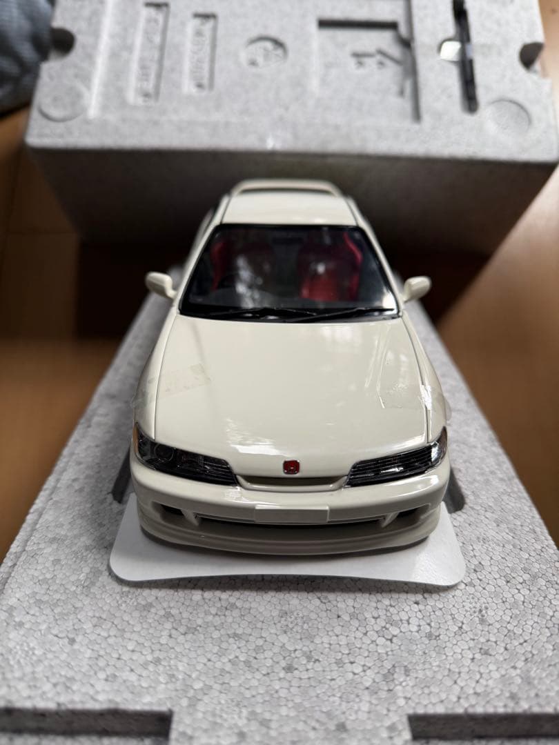 ホンダ　インテグラ dc2 タイプR 1/18