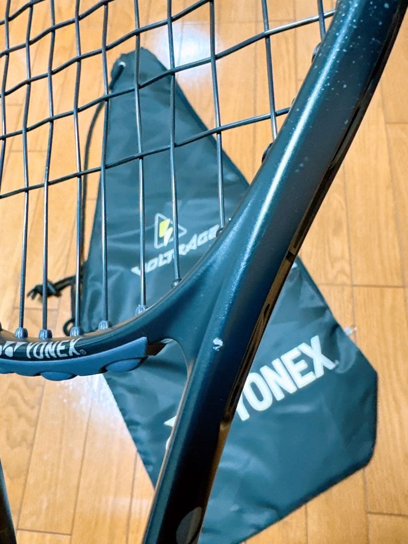 YONEX ボルトレイジ　8V