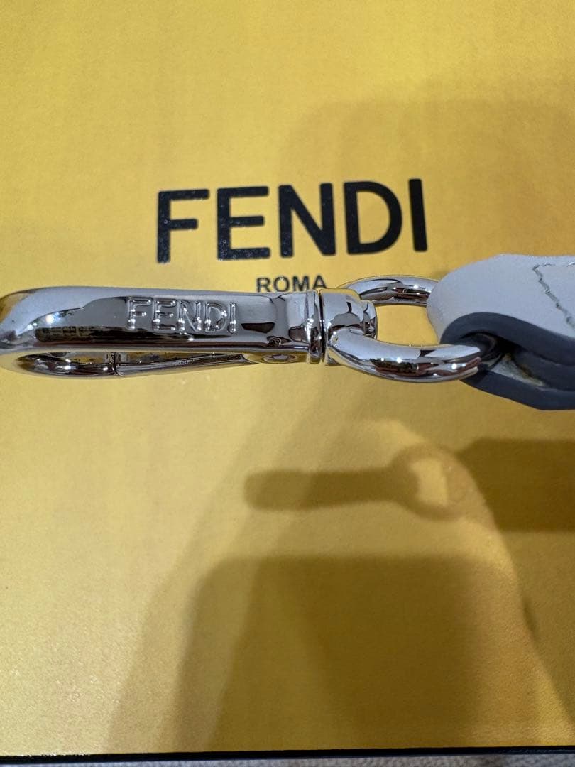 FENDI ズッカ柄 グレー レザー首輪スタッズ付き リード XS 2点セット