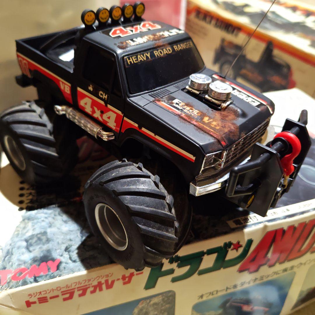 TOMY 4WDラジオレーサー
