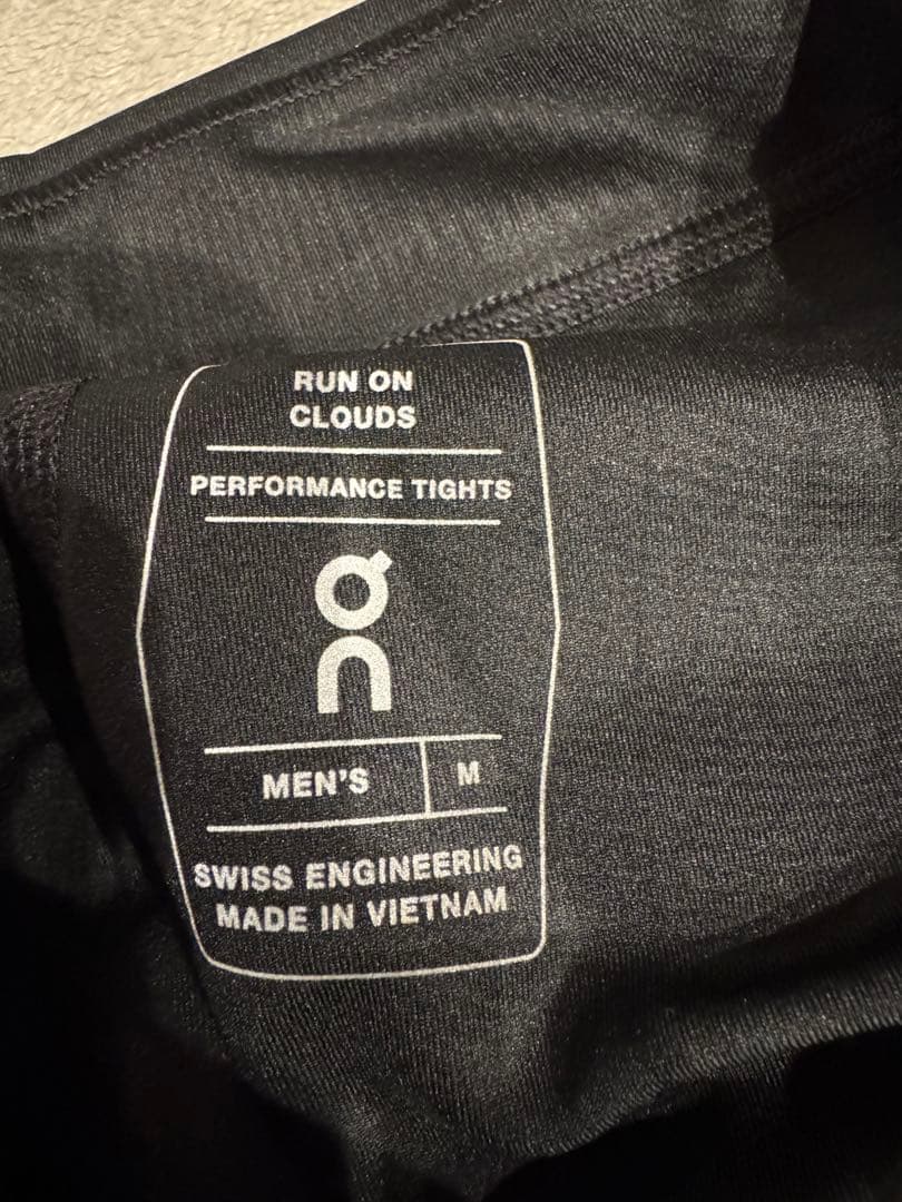 On Performance Tights MENS Mサイズ