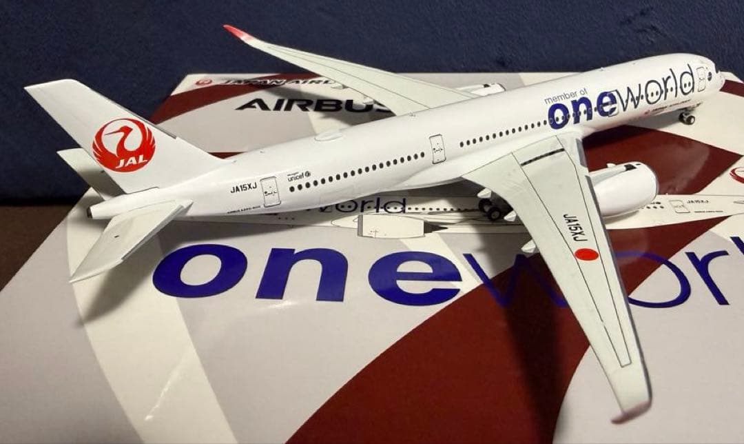 【箱破れ】JAL A350-900 1/400 飛行機模型 oneworld