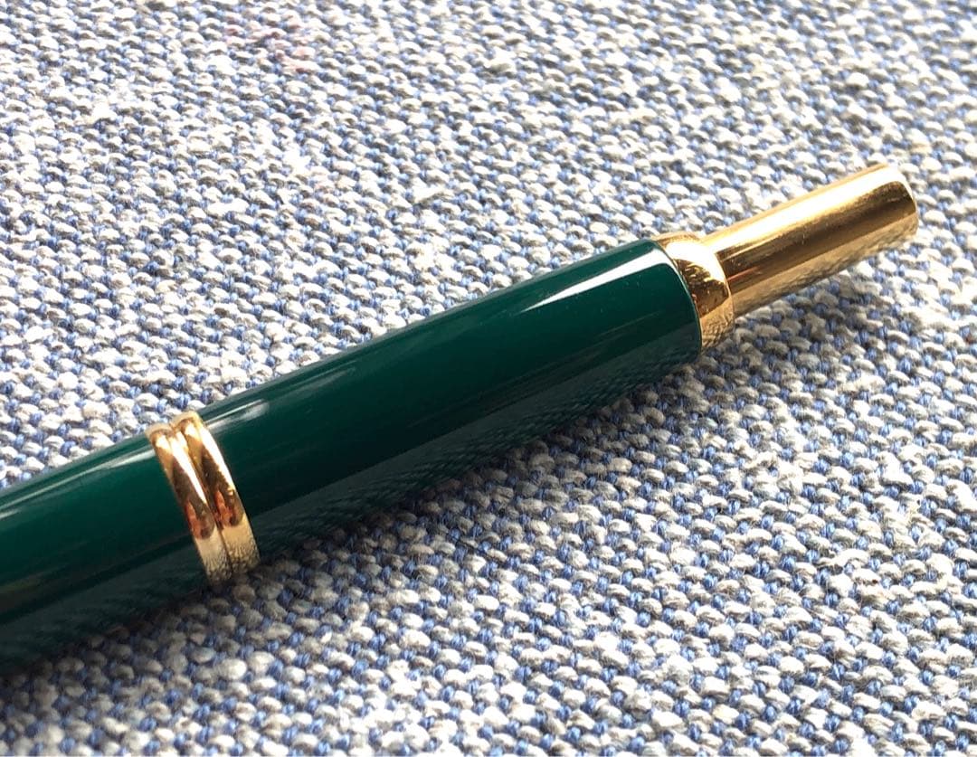 PILOT パイロット キャップレス 万年筆 ニブ 18K M 中字グリーン