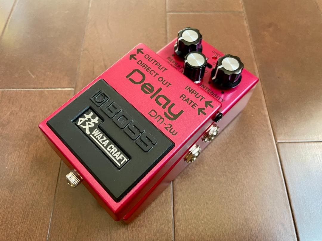 BOSS DM-2W Analog Delay (Waza Craft)技