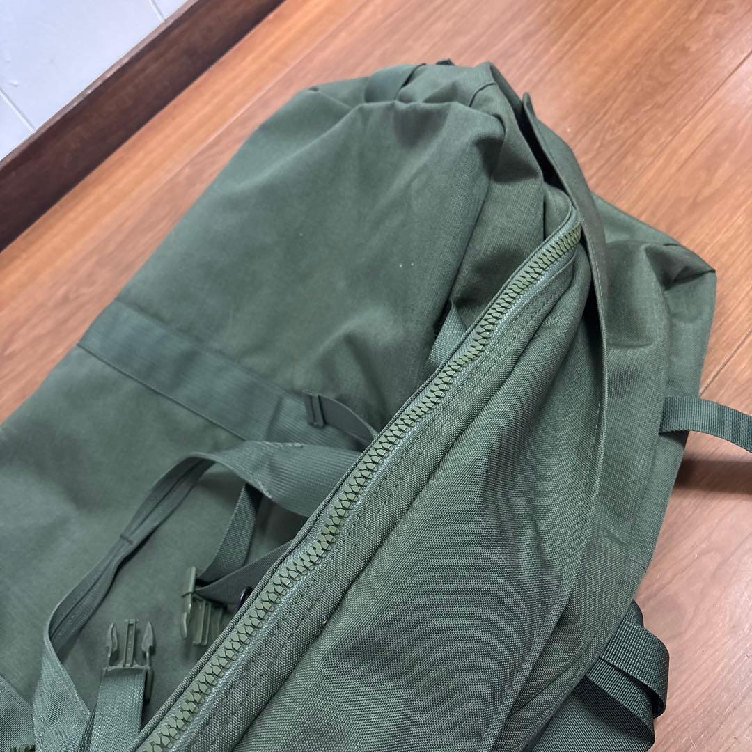 美品　米軍　実物　新型　DUFFEL BAG ダッフルバッグ　送料無料