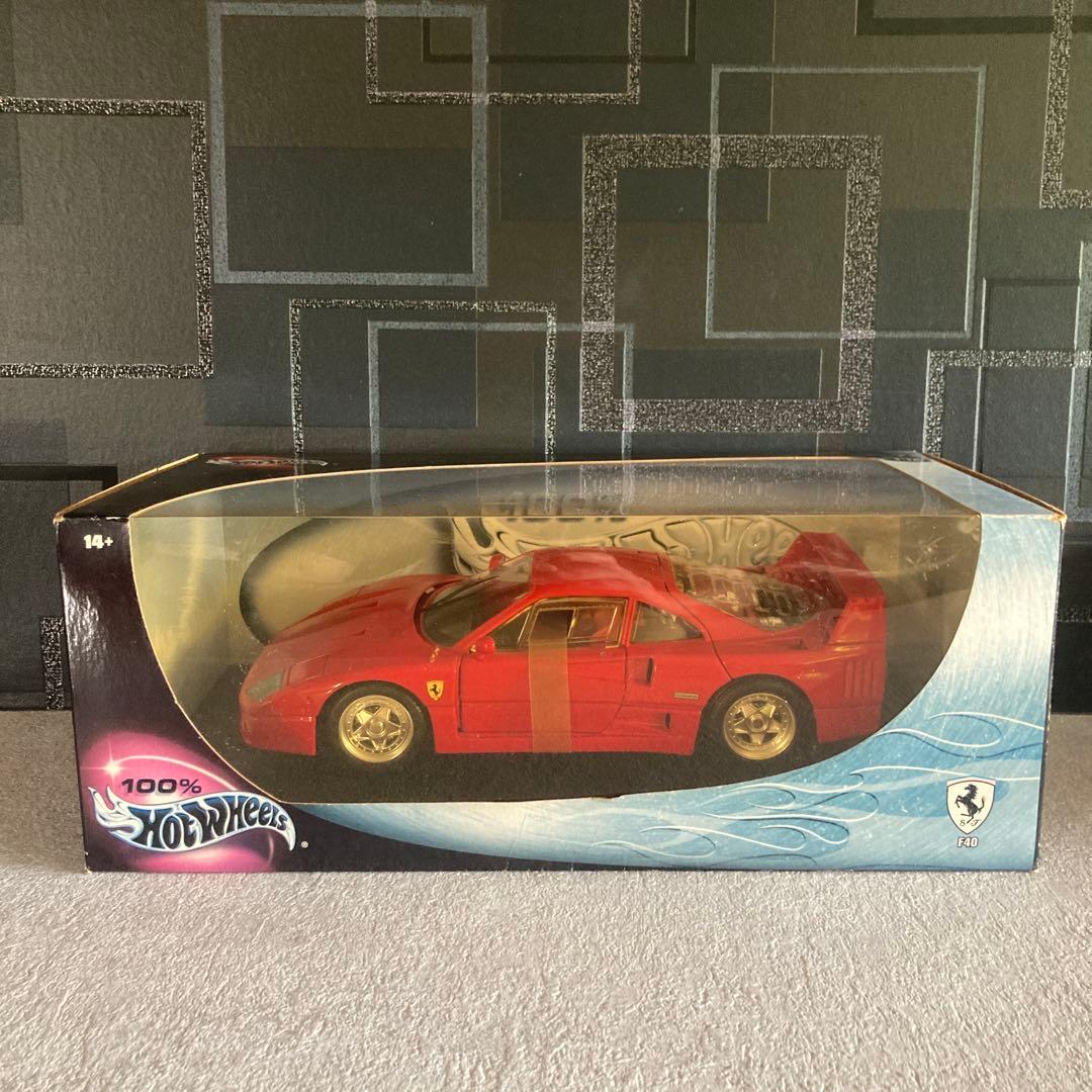 Hot Wheels ホットウィール　1:18 F40 未開封品です。