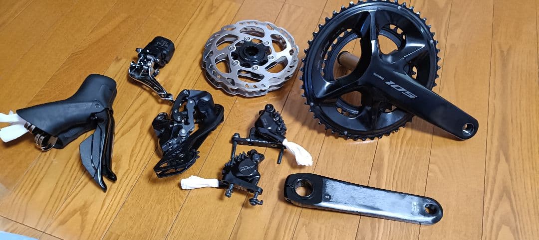 SHIMANO　105　Di2　12s　コンポーネントセット