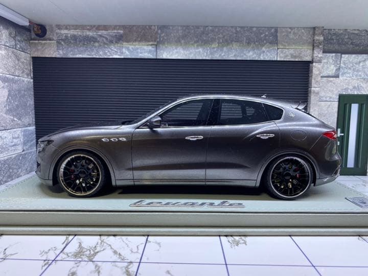 BBR 1/18 マセラティ レヴァンテMaserati Levante
