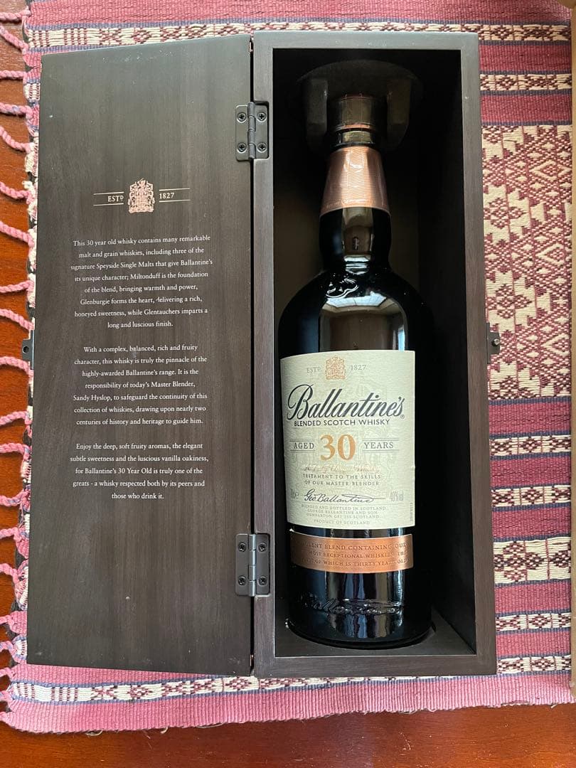 Ballantine's 30年 700ml 木箱入り 【新品未開封】