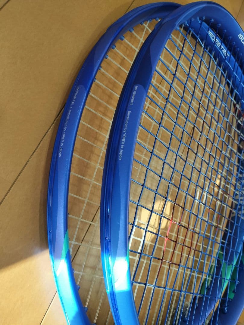 現行モデル　YONEX EZONE 110 テニスラケット