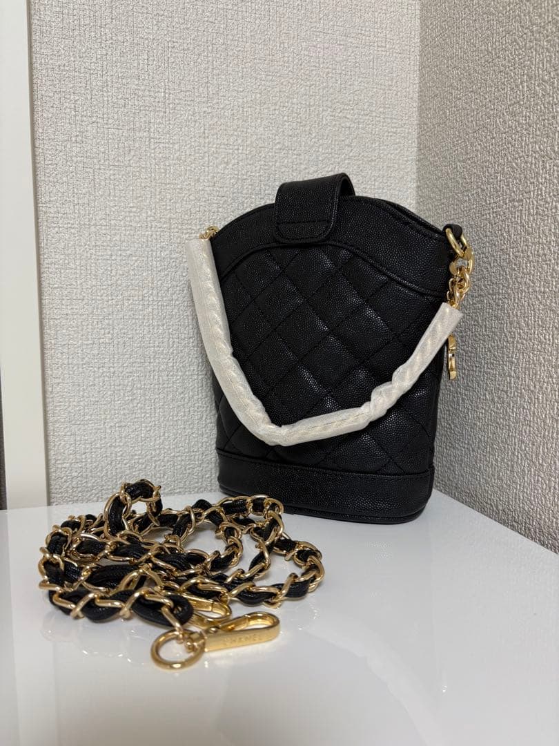 CHANEL ノベルティ　ショルダーバッグ　実物撮影