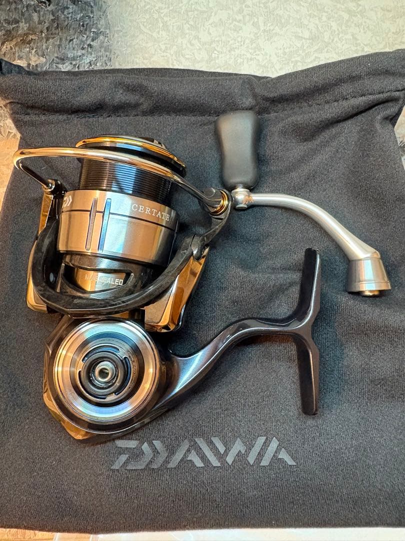 新品未使用19セルテートLT 2500S CERTATE DAIWA