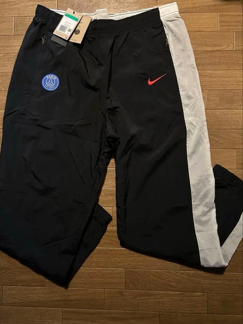 NIKE パリSG TOTAL 90 トラックパンツ