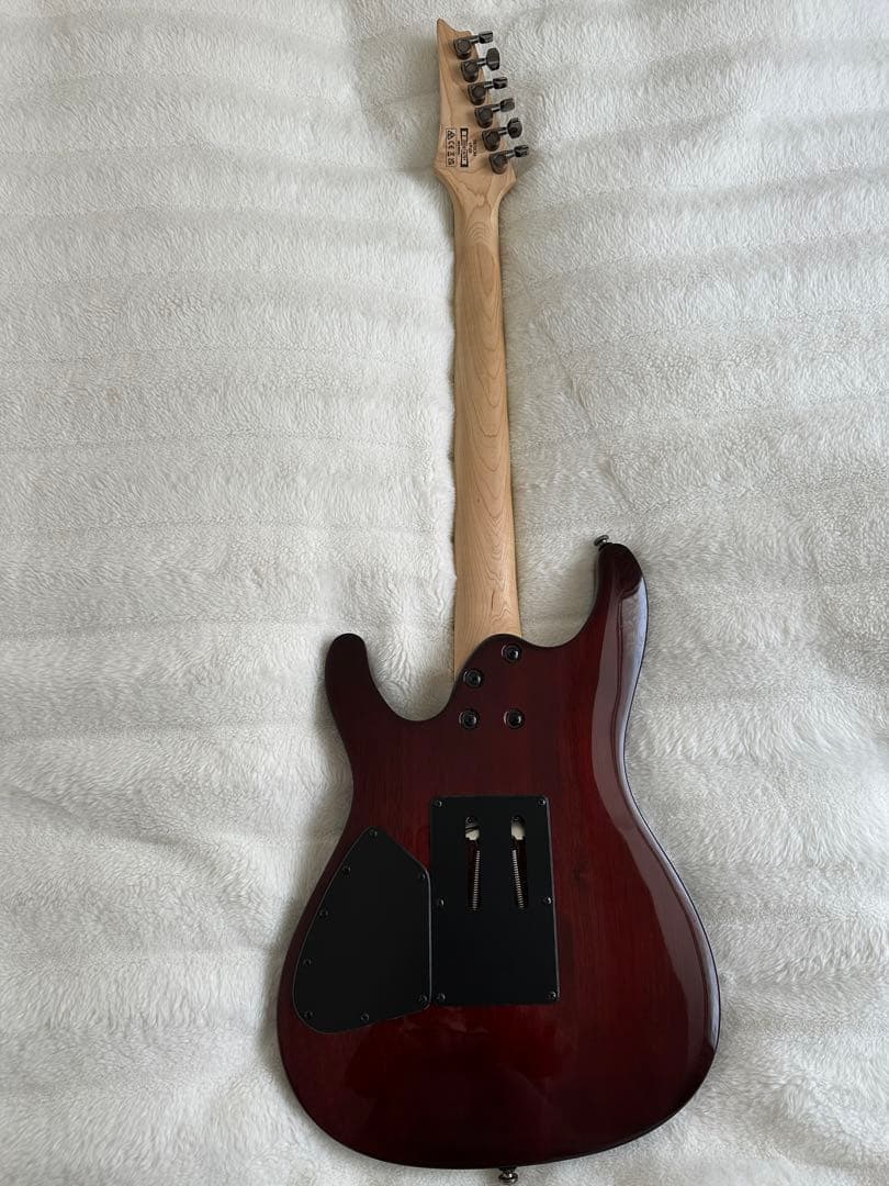 [美品] Ibanez S670QM DEB