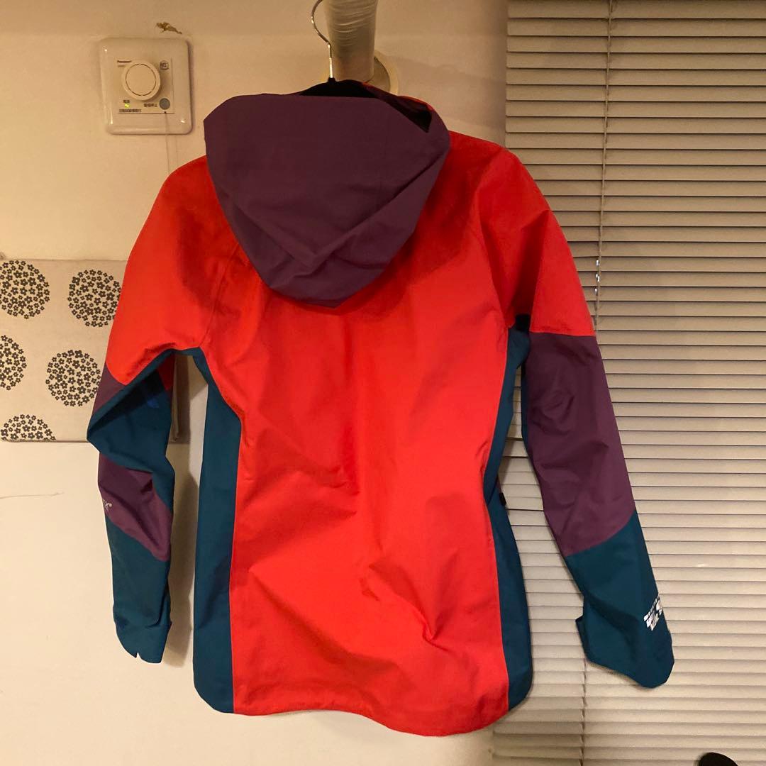 MOUNTAIN HARD WEAR スノーボードジャケット