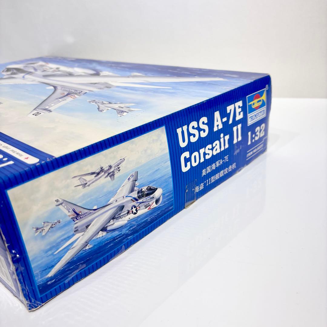 希少！1/32 トランペッター USS A-7E CorsairII プラモデル