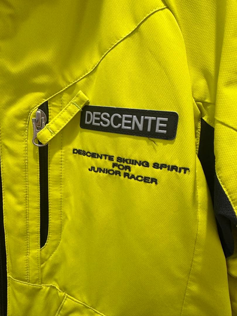 値下げ DESCENTE スキーウェア上下セット 140cm