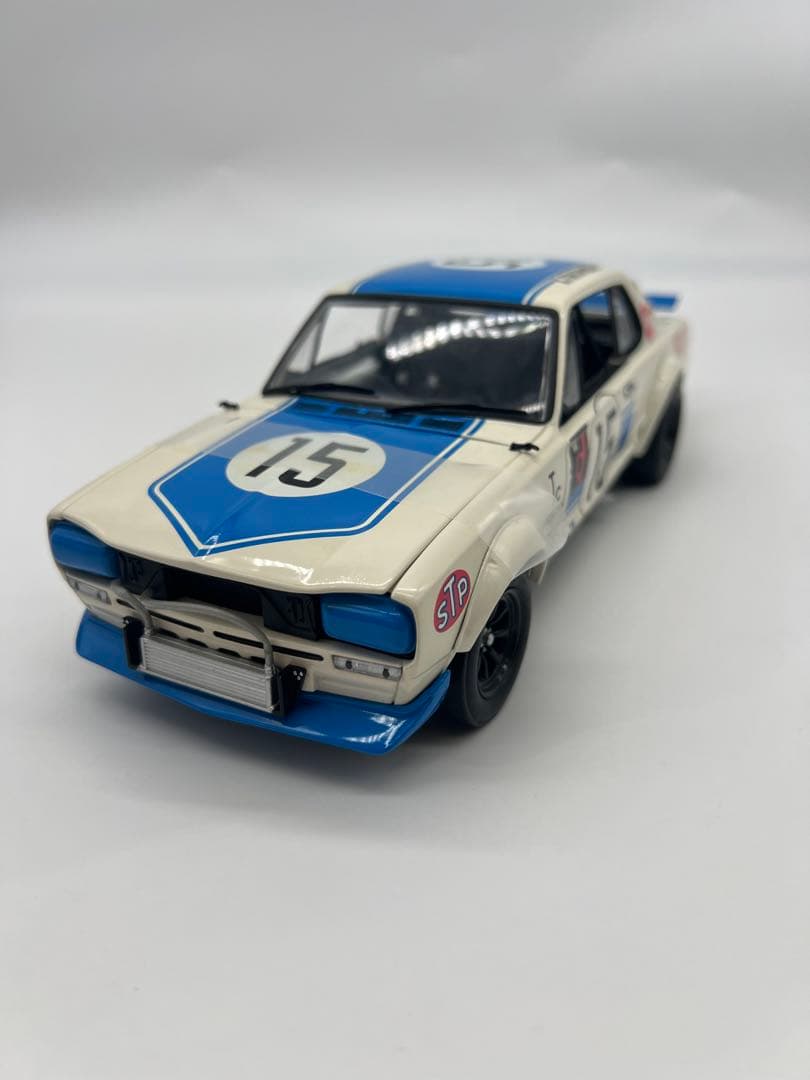 No237 ミニカー1/18箱無しNISSAN SKYLINE 2000GT-R