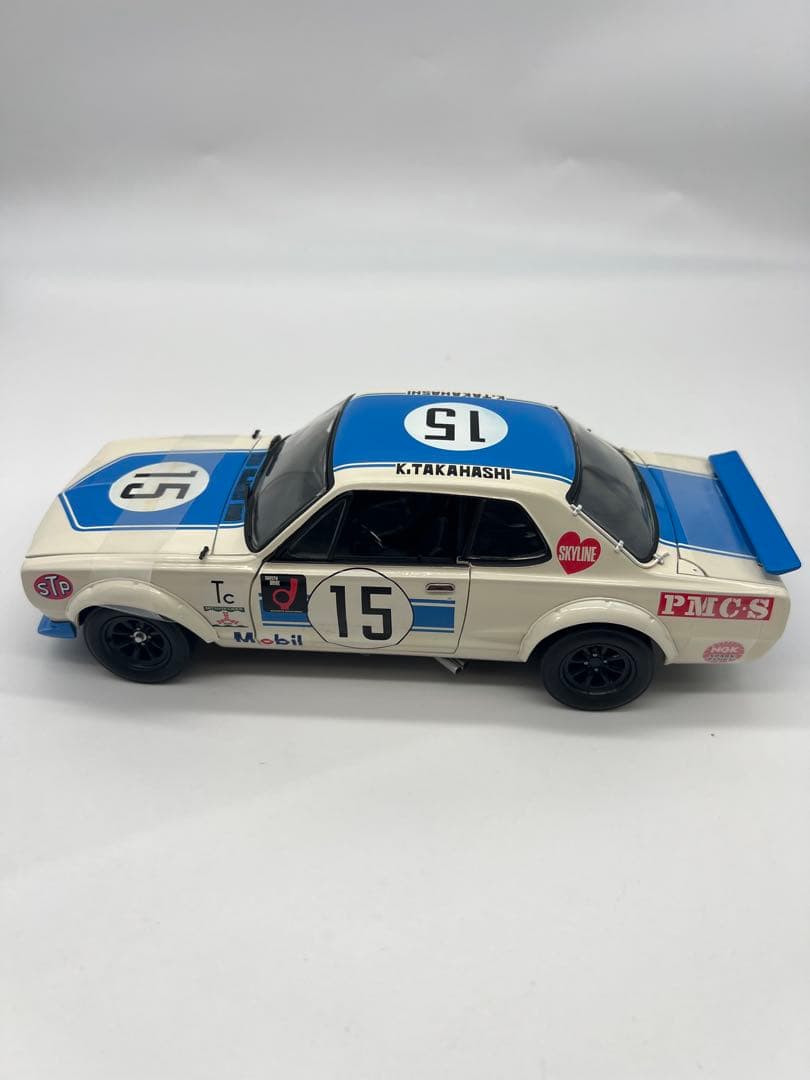 No237 ミニカー1/18箱無しNISSAN SKYLINE 2000GT-R