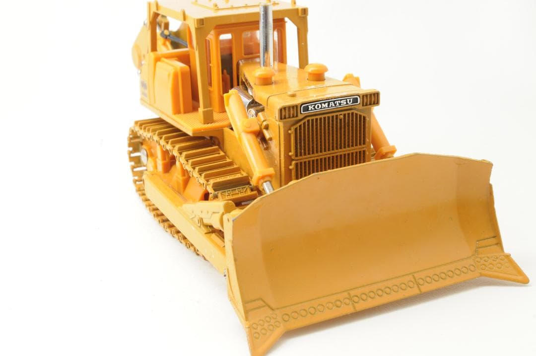 KOMATSU コマツ ブルドーザ D455A 1/50 金属履帯 ダイヤペット