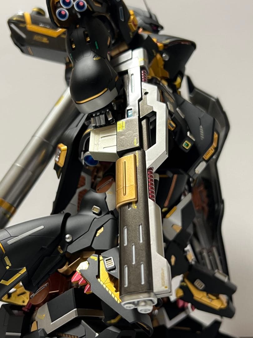 ガンプラ MG 1/100 サザビー Ver.Ka 塗装完成品