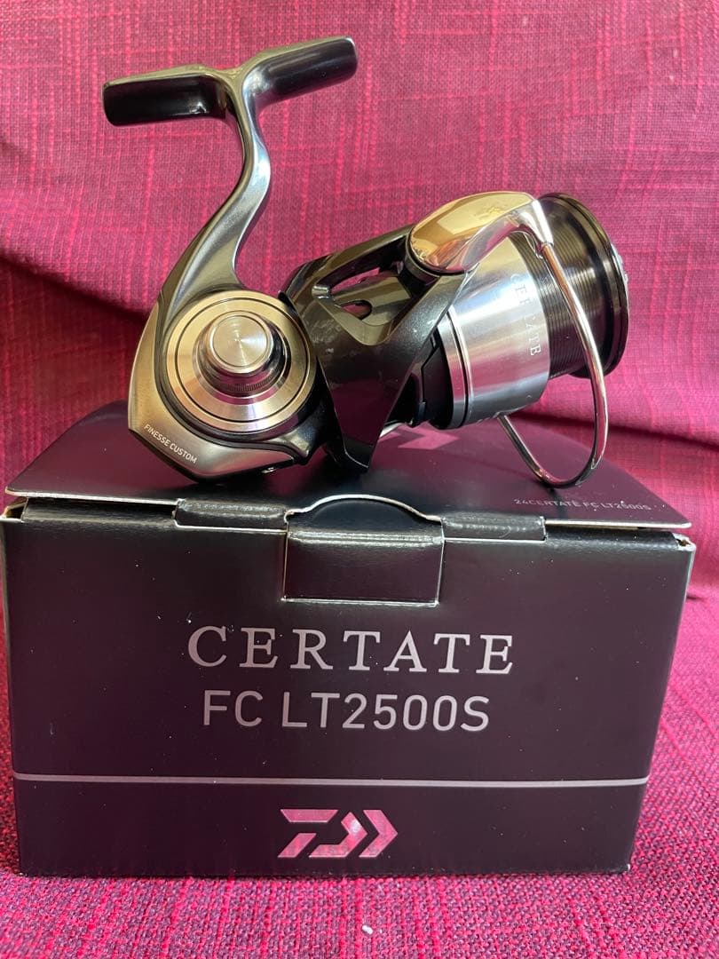 CERTATE FC LT2500S スピニングリール