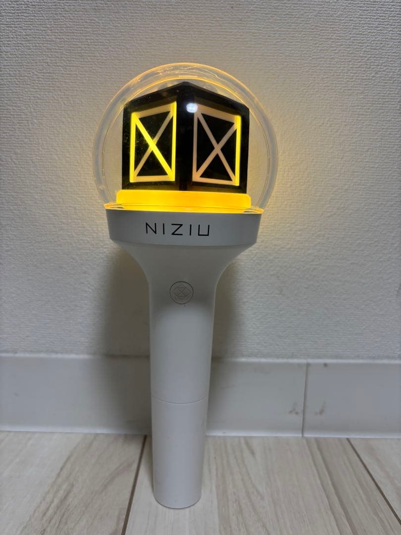 NiziU OFFICIAL LIGHT STICK 公式ペンライト