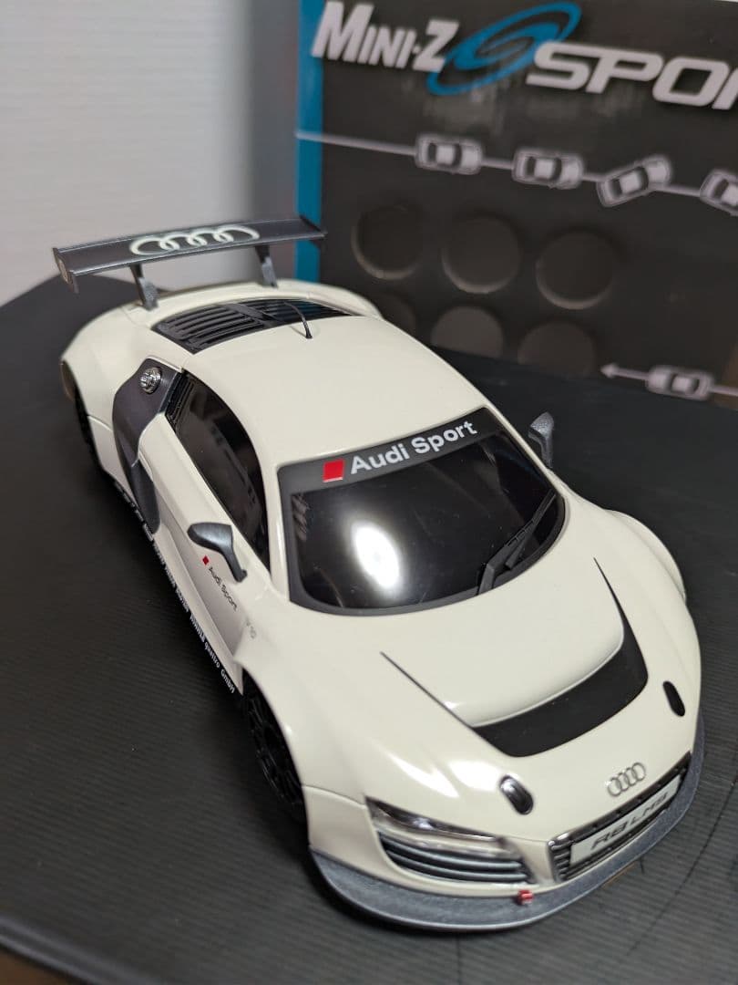 ミニッツ Awd sports　 ドリフトパック　Audi R8 LMS