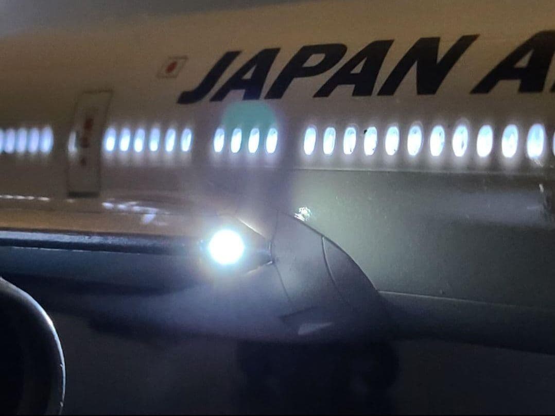 JAL Boeing 777-300 LED仕様完成品
