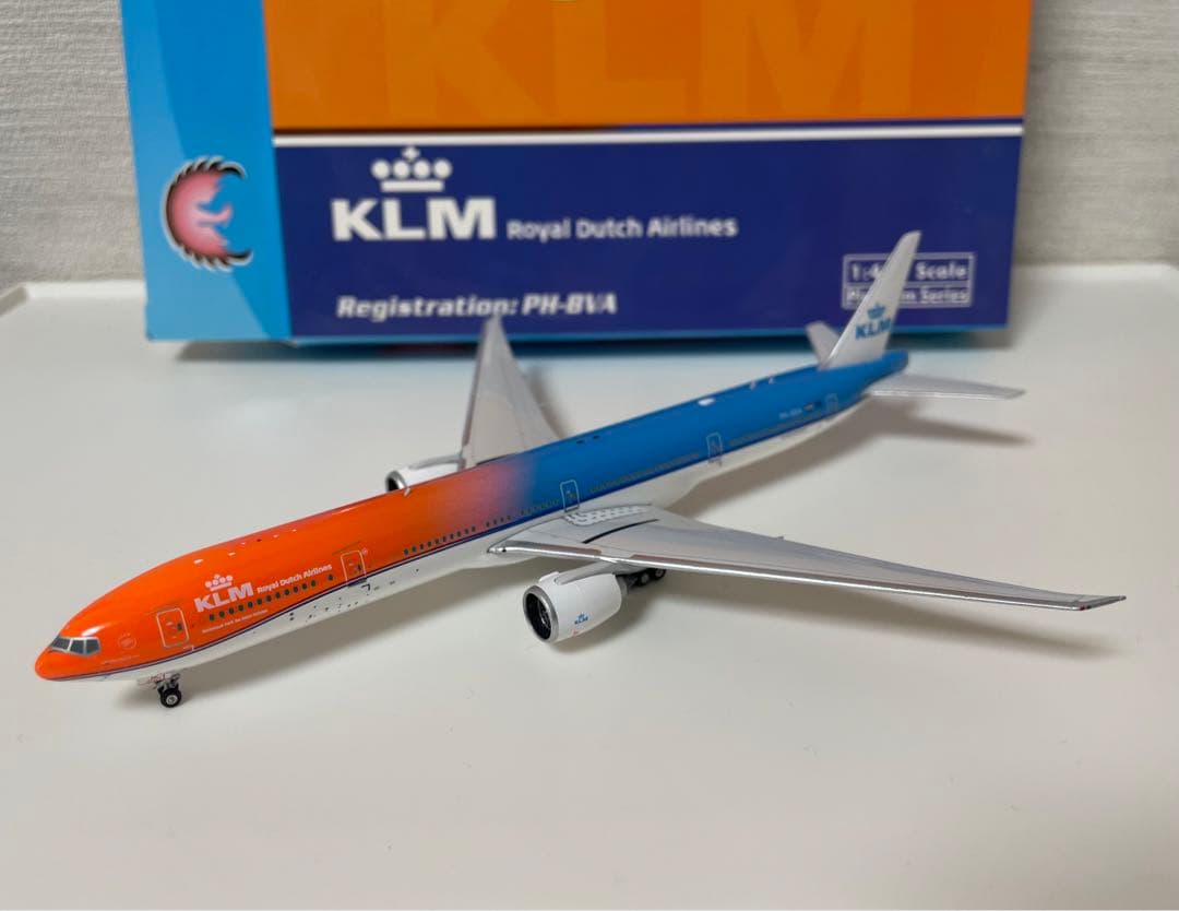 KLMオランダ航空 777-300ER オレンジプライド