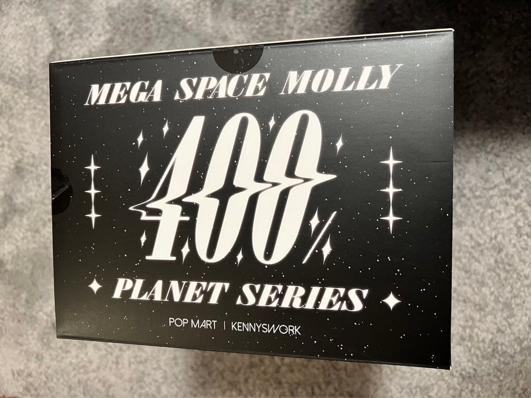 POPMART 400％ SPACE MOLLY Planet シリーズ